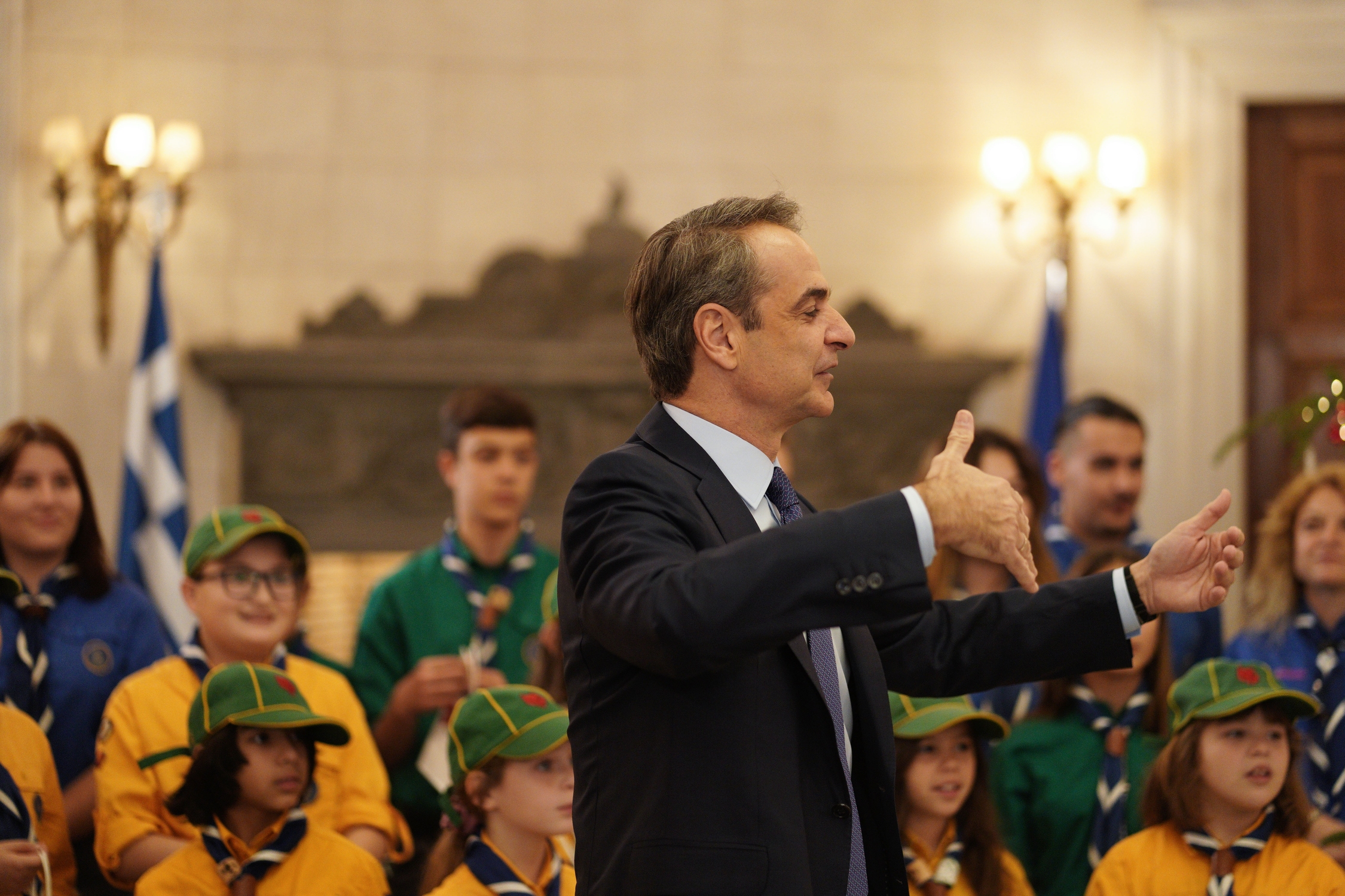 Ο ΠΟΛΙΤΙΚΟΣ “ΚΑΖΑΜΙΑΣ” ΤΟΥ ΜΗΤΣΟΤΑΚΗ ΓΙΑ ΤΟ 2024 - Peripteron.eu